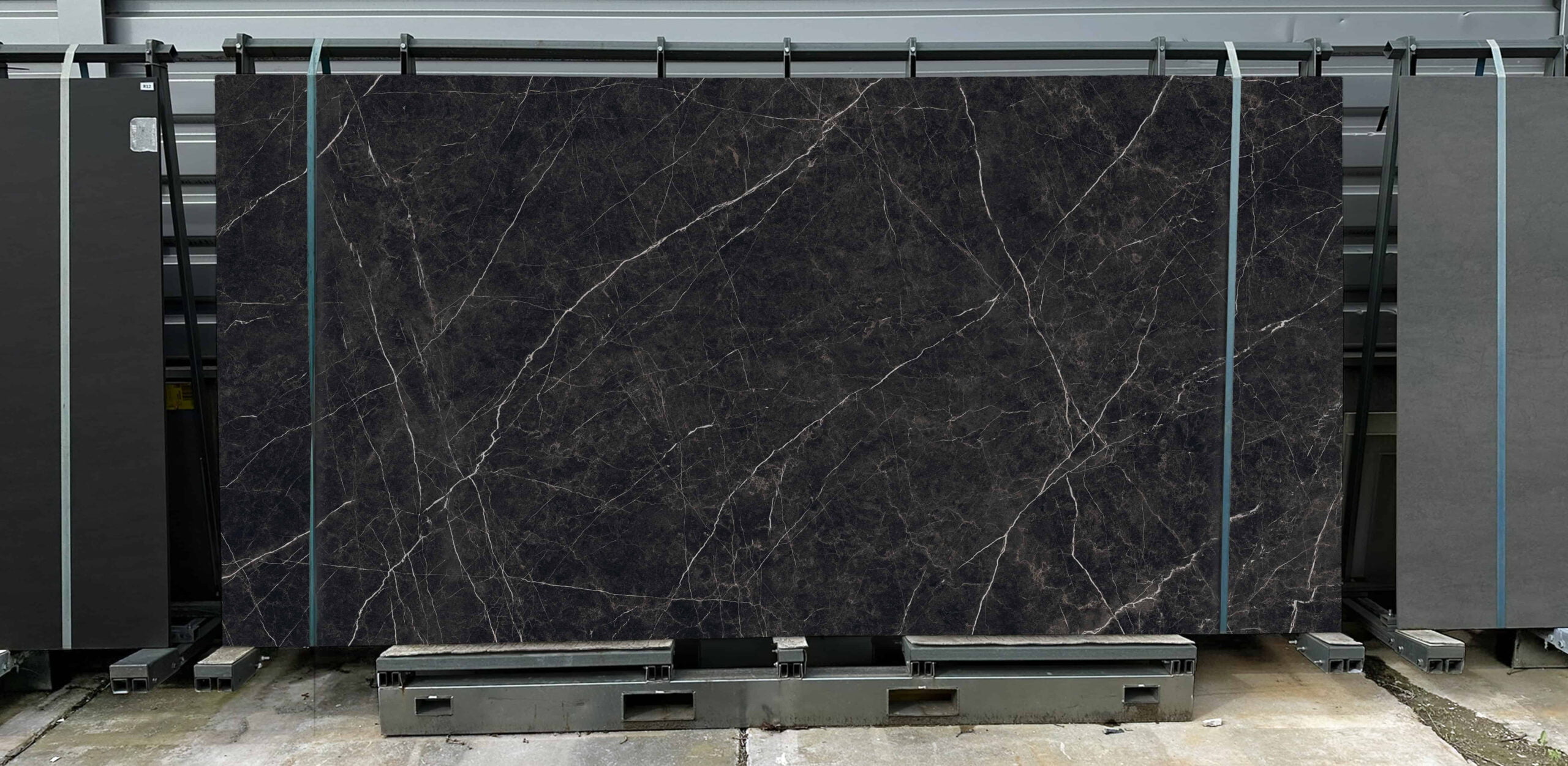 Smokestone - Jetstone